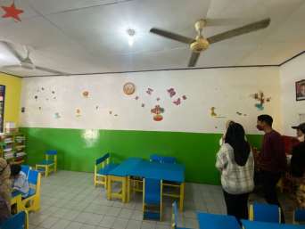 Pengabdian Masyarakat Redesain Interior Ruang Kelas TK Tunas Mandiri ...