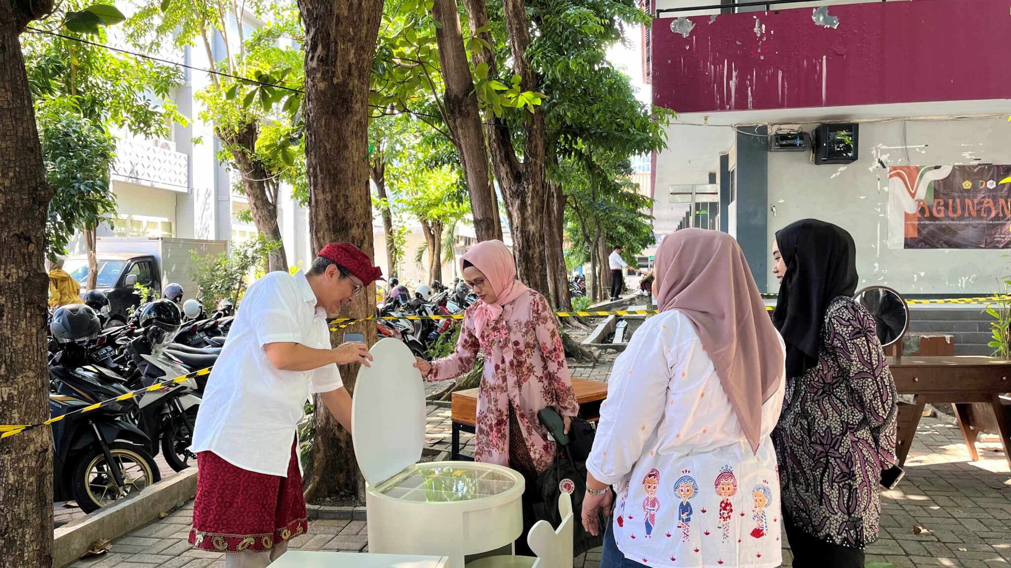 Mahasiswa Interior Pameran Karya Desain Interior Rumah Tinggal Profesi ...